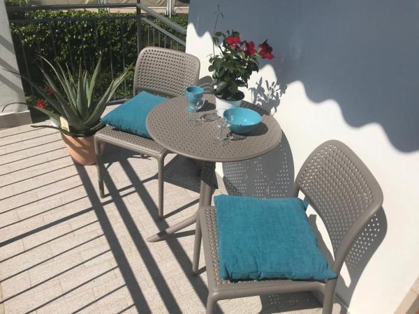 Blue Apartment - A Due Passi Dal Lago, Parcheggio Privato - Peschiera del Garda