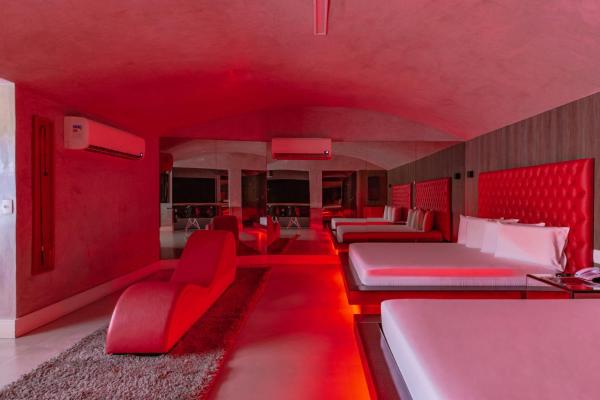 Spa Urbano Motel Adult Only - 