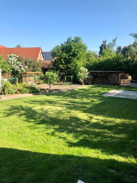 Modernes Zimmer Mit Küchenzeile Und Bad - Basse-Saxe