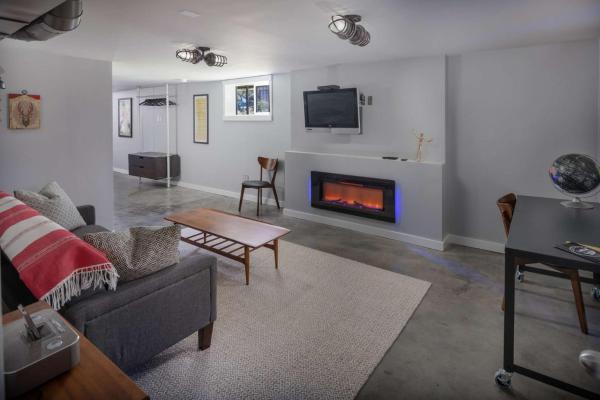 Southeast Portland Retreat - Happy Valley, OR