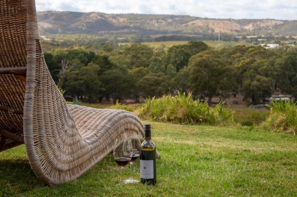 Waywood Wines Your Vineyard Getaway - Adelaide