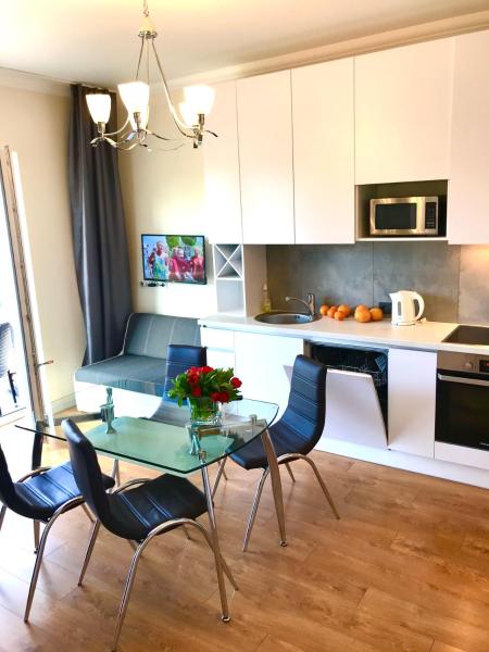 Villa Florance Apartments With Terraces & Parking - Latvia