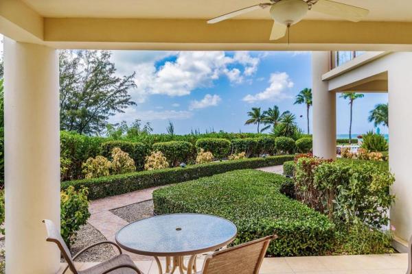 Coral Gardens On Grace Bay - Turks and Caicos Islands