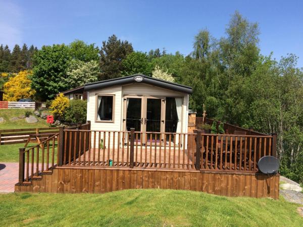 Riverbank Lodge - Highland Wildlife Park