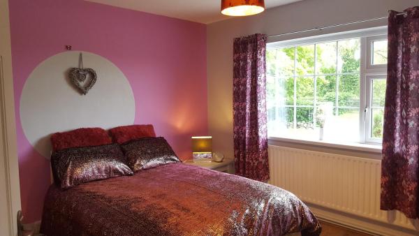 Pauleens Peaceful Place - Mullingar