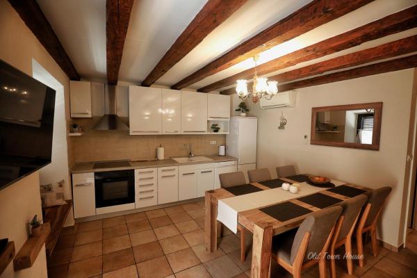Old Town House - Pag