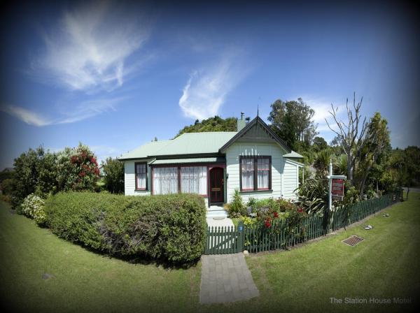 The Station House Motel - West Coast