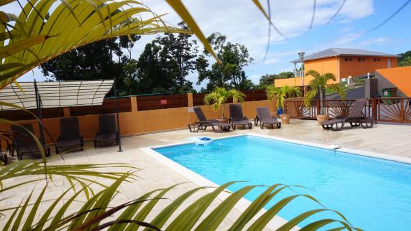 Appartement Romantique à Deshaies - 46 M² - Spa Et Piscine - Deshaies