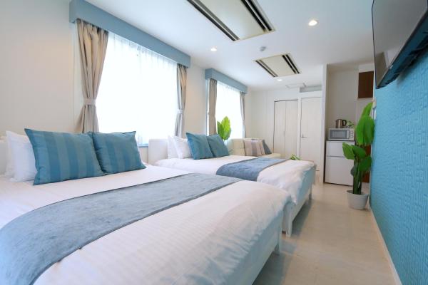 Nm22 Liz Osaka Castle - Osaka