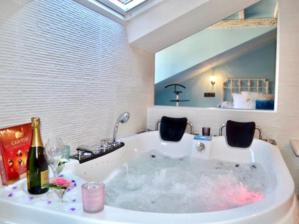 Akla Suites Con Jacuzzi Santillana - Suances