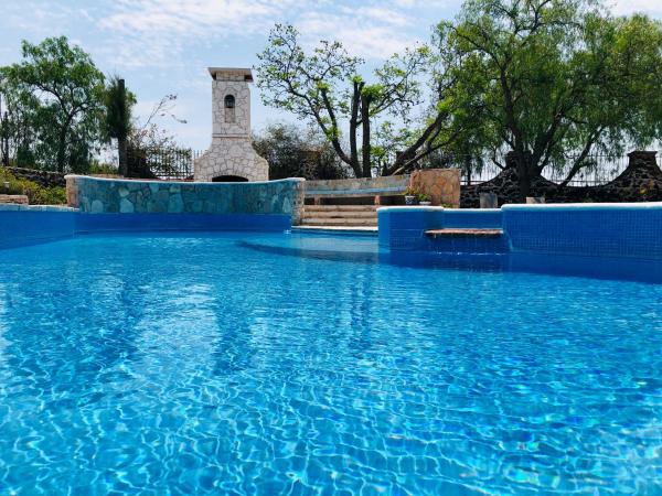 Club Vergel Resort - Bernal