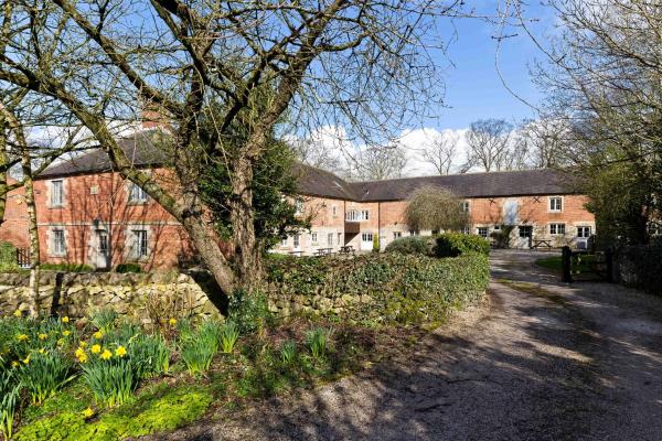 Knockerdown Cottages - Staffordshire