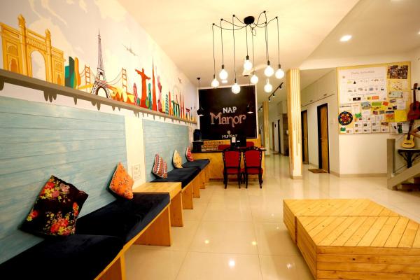 1 Bed In 8 Bed Mixed Dorm G Floor Nap Manor Hostel - Maharashtra