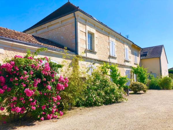 ÉCole De Mathuna Un Havre De Paix Familial Avec Jardin Et Piscine - Chasseneuil-du-Poitou