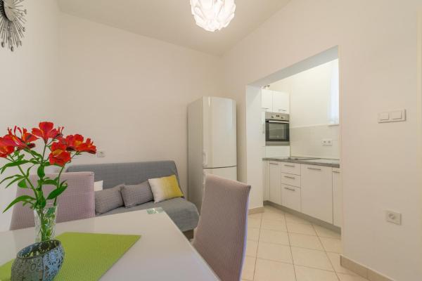 Apartments Tolic - Galešnjak