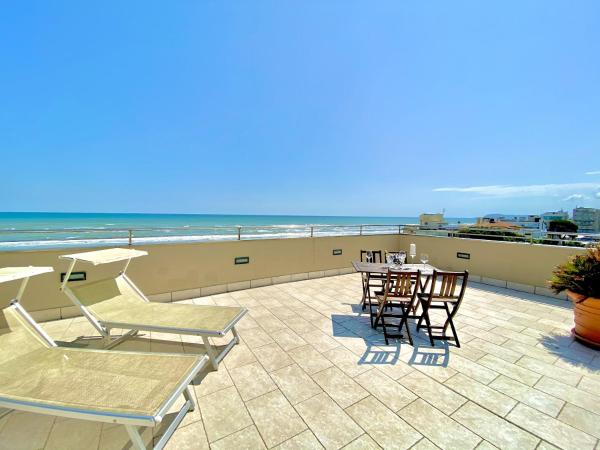 Hotel Avana Fronte Mare - Rimini