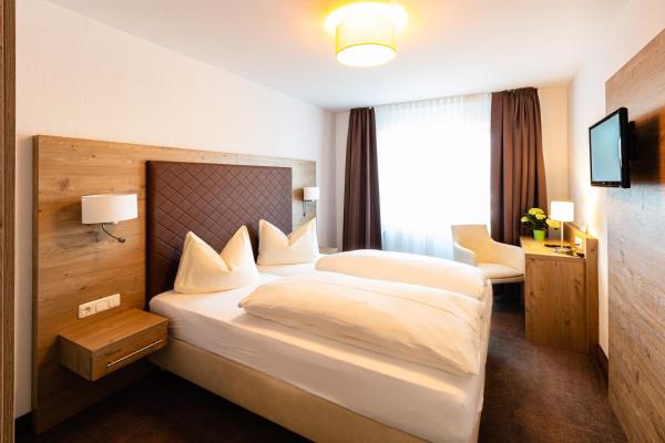 Hotel Gasthof Neuwirt - Holzkirchen
