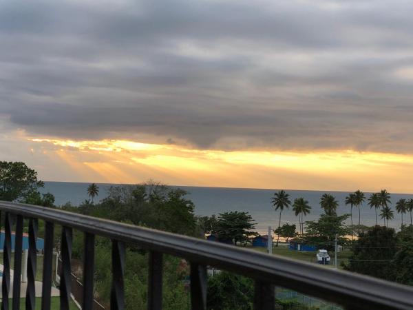 Stunning Sunset View, Walking Distance To Private Beach - Mayagüez