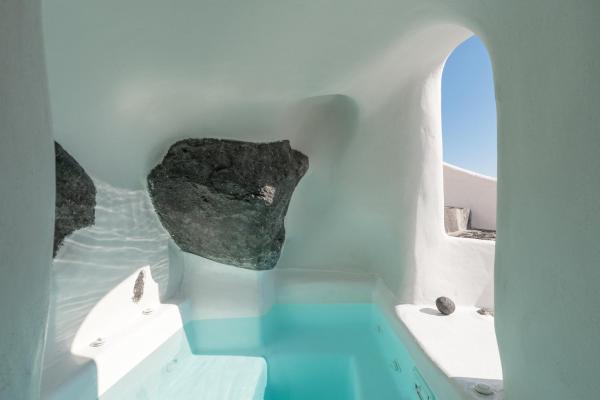 Historic Old Bakery Cave By Cycladica - Oia