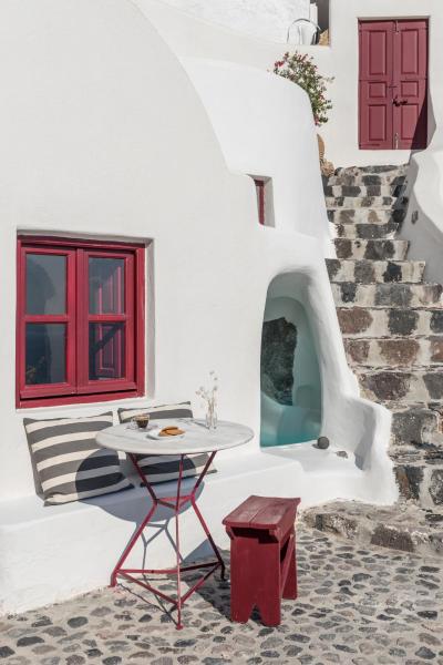 Historic Old Bakery Cave By Cycladica - Oia