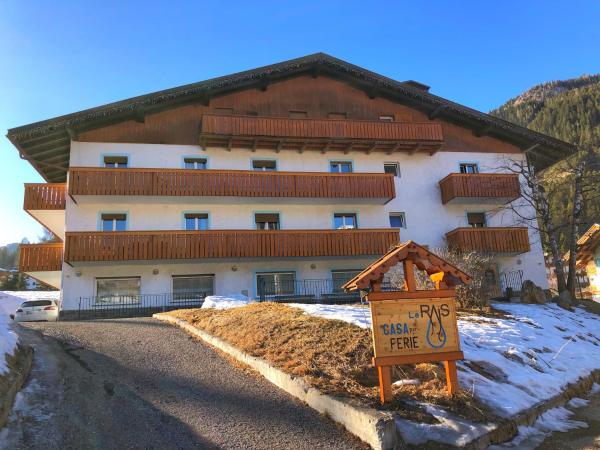 Casa Per Ferie Le Rais - Pozza di Fassa