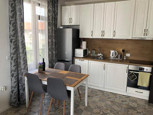Sunny Shore Burgas Apartment - Burgas