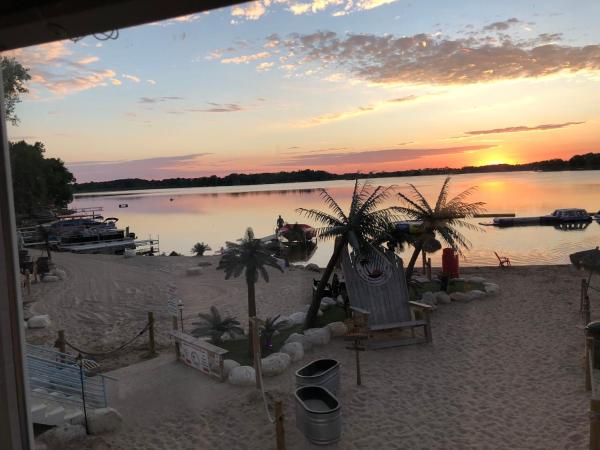 Tiki Beach Condo 1 - Wisconsin