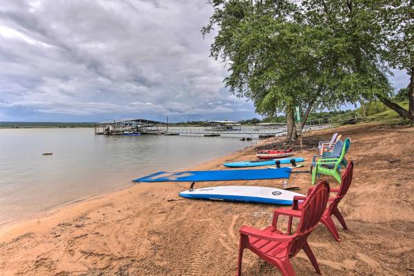 Lakefront Home With Private Beach Access! - Eufaula, OK