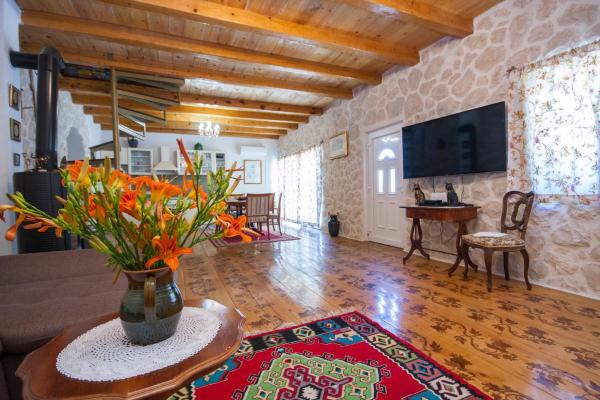 Easy Holiday - Skradin