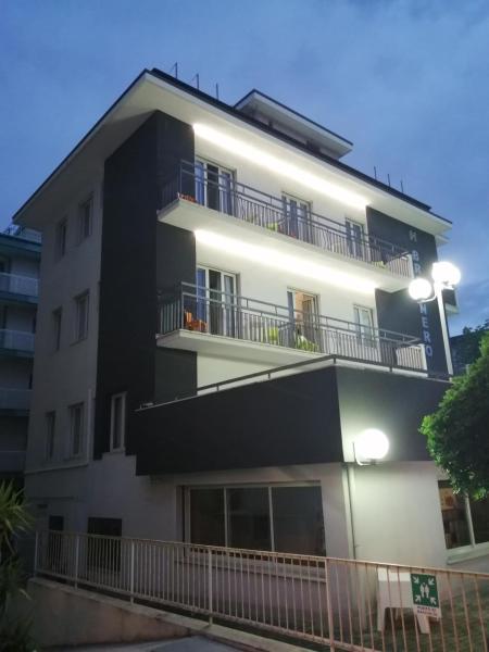 L'hotel - Rimini