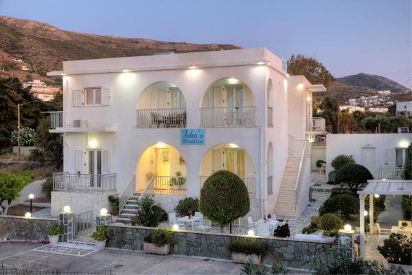 John's Rooms & Studios - Paros