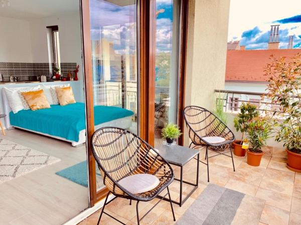 Sunny Deluxe Apt. & Terrace - Budapest