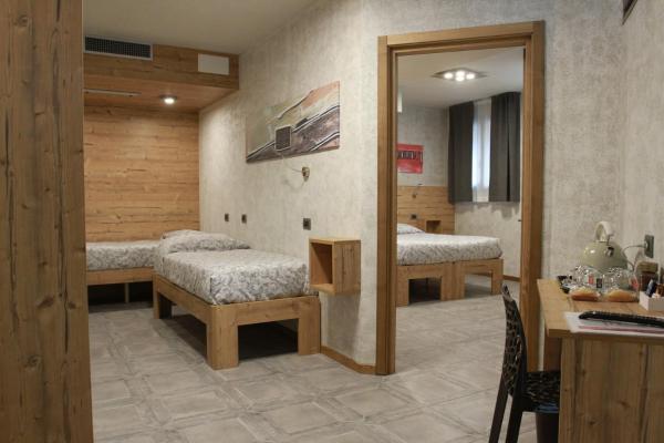 Hotel Bed & Rooms , Corte Rossa -1 Min Walk To Bernina Express - Tirano