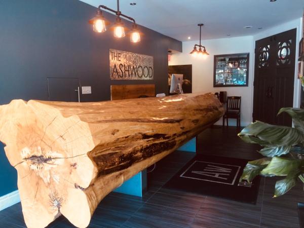 The Ashwood Inn - Bayfield