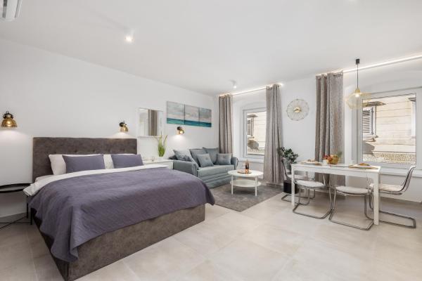 Srnec Apartments - Korzo - Rijeka