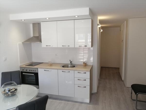 Apartman Leptir Podstrana Near By Split - Podstrana