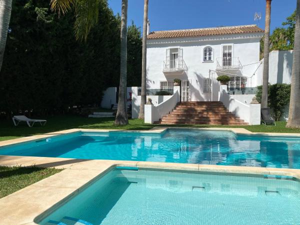 Villa Aqua Prívate Six Suite Bedrooms With Large Pool - Estepona