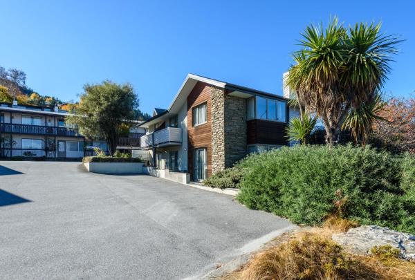 Deluxe One-bedroom Lakeview Apartments - Arrowtown