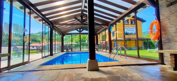 Apartamentos El Castañeu - España