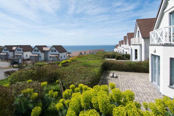 Evancy Equihen-plage - England