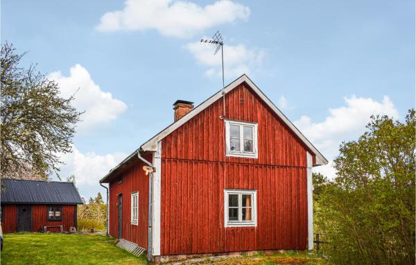 2 Bedroom Stunning Home In ÖDeshög - Ödeshög