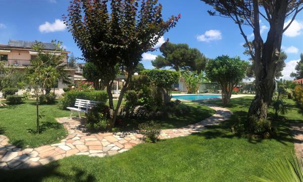 Abla Guest House - Porto Salvo