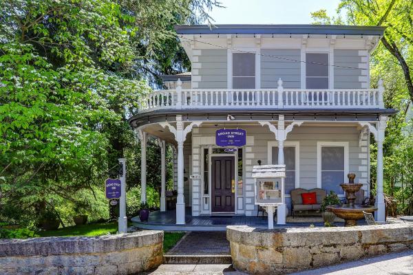 Broad Street Inn - Nevada City, CA