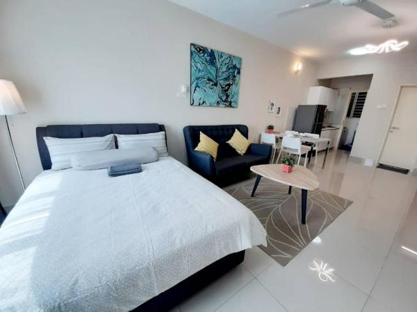 Homey Galleria Suite A 10 12 -