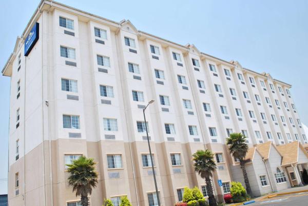 Microtel Inn And Suites By Wyndham Toluca - Metepec