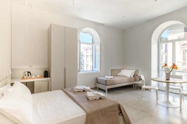 Lux Caracciolo - Naples
