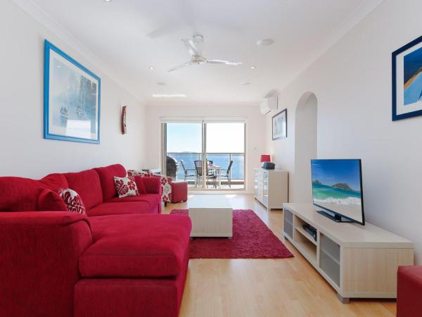 Kiah 1, 53 Victoria Prd - Stunning Views, Wi-fi, - Nelson Bay