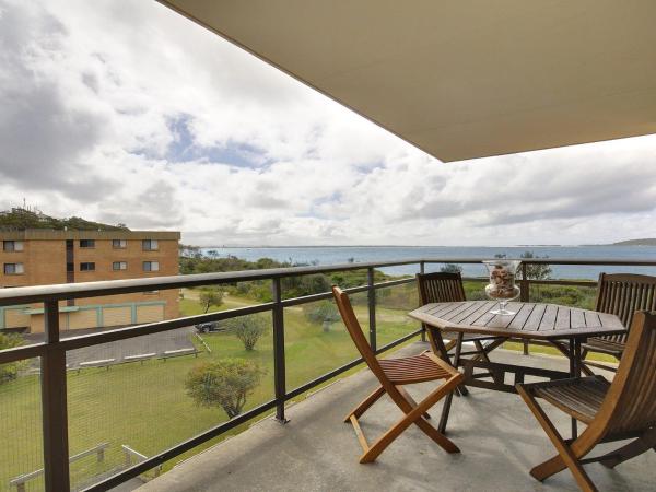 Promenade 11, 8 Intrepid Close - Air Conditioned Unit With Beautiful Water Views - Hawks Nest