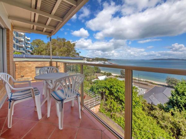 Quarterdeck, 5/12 Magnus Street - Water Views - Port Stephens