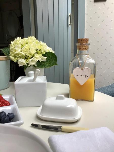 Waterside Cottage Bed And Breakfast - Knaresborough